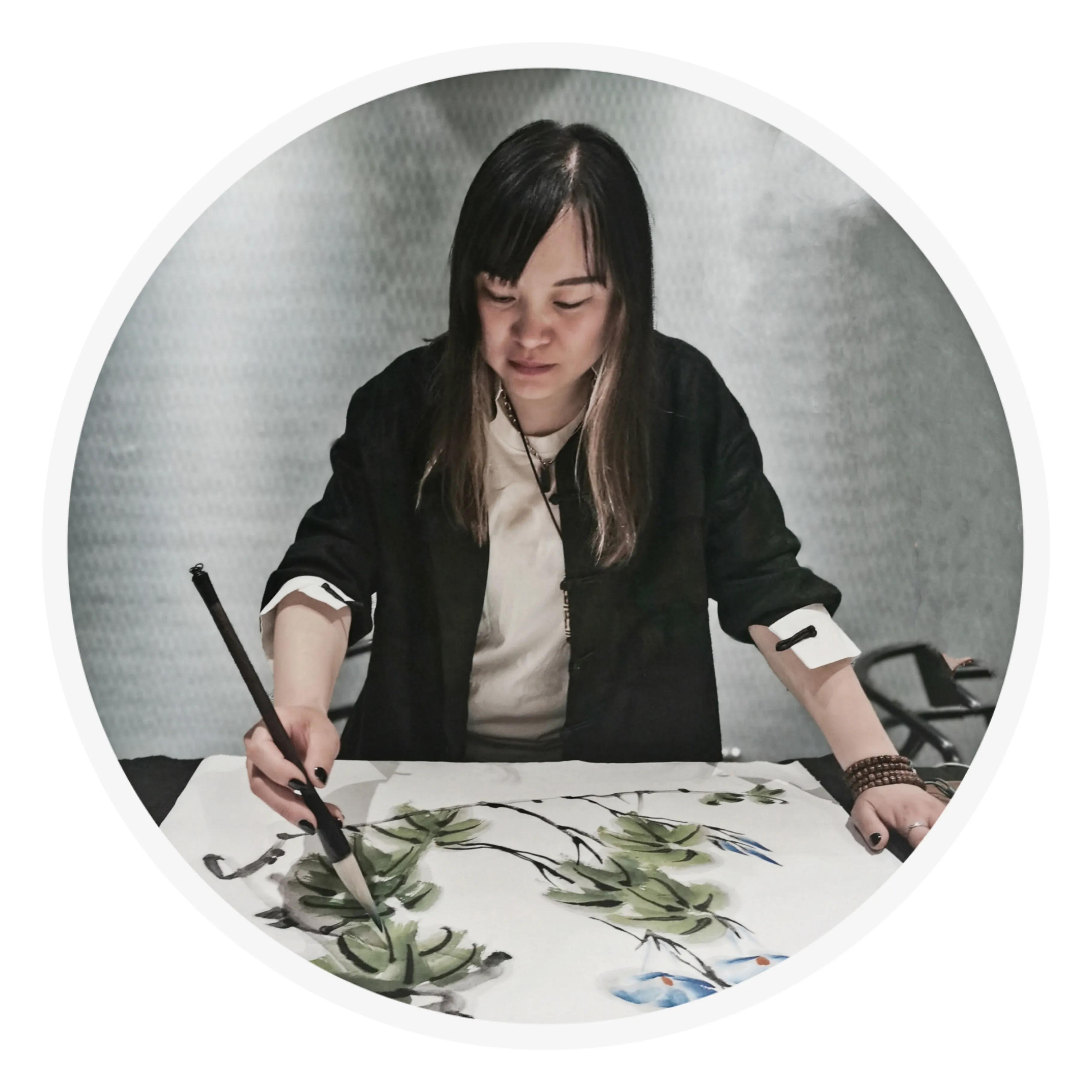 Appreciation of recent works of Chinese painting Peony by Ms. Tong ...