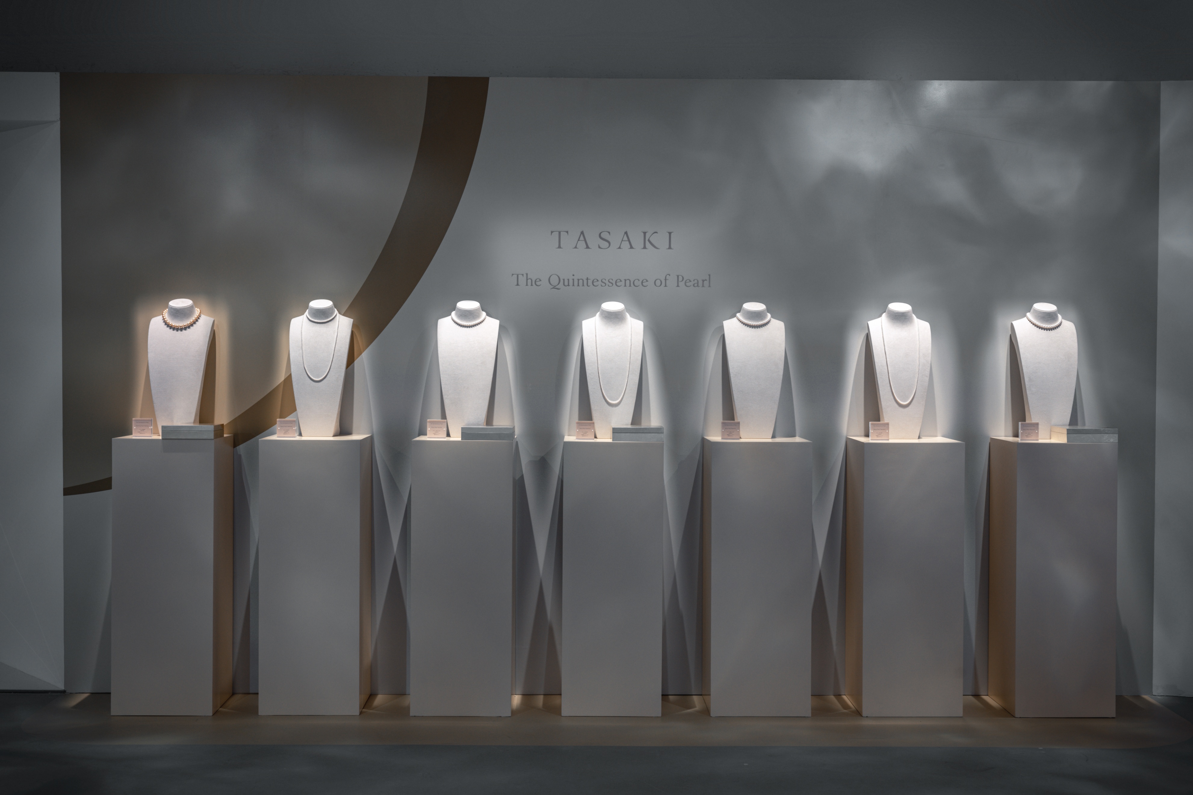 TASAKI elegantly presents the TASAKI balance series balance of the ...