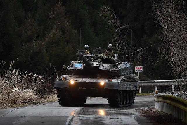 Japan's latest Type 10 main battle tank, looks good or not "Chinese use ...