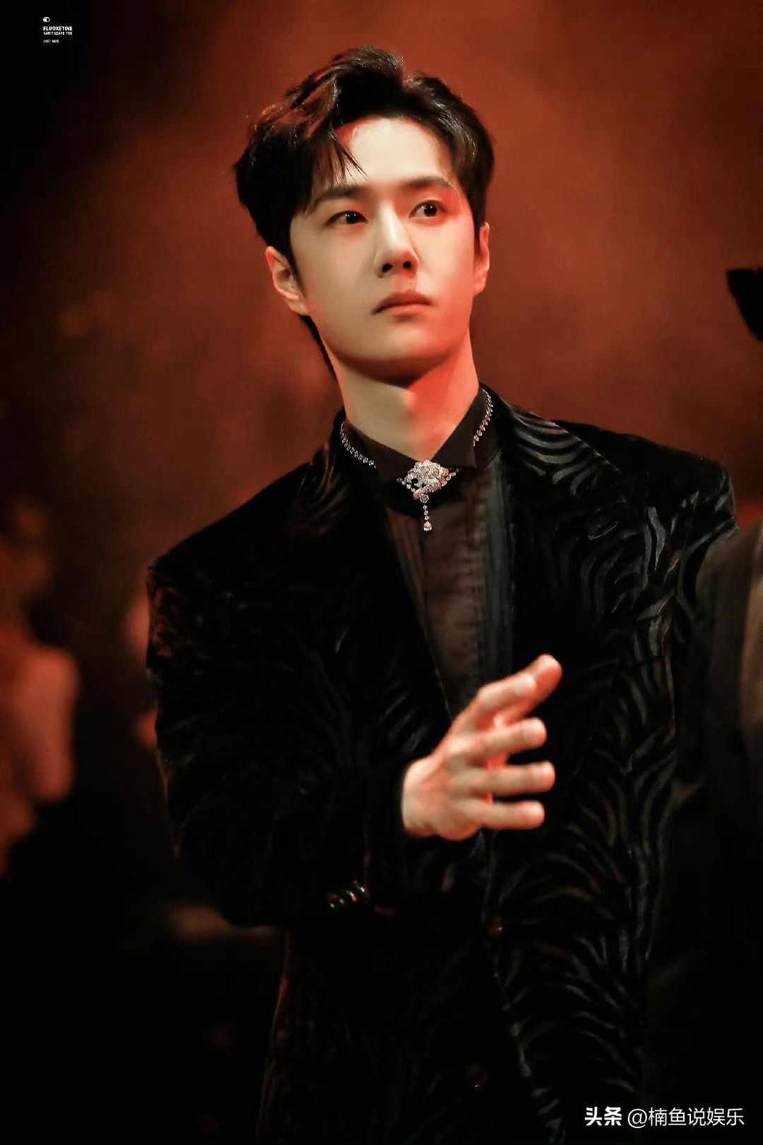 How handsome is Wang Yibo with a height of 1 meter and 80 heads?Wearing ...