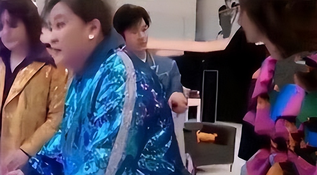 How miserable it is for a star not to be popular, some people almost ...