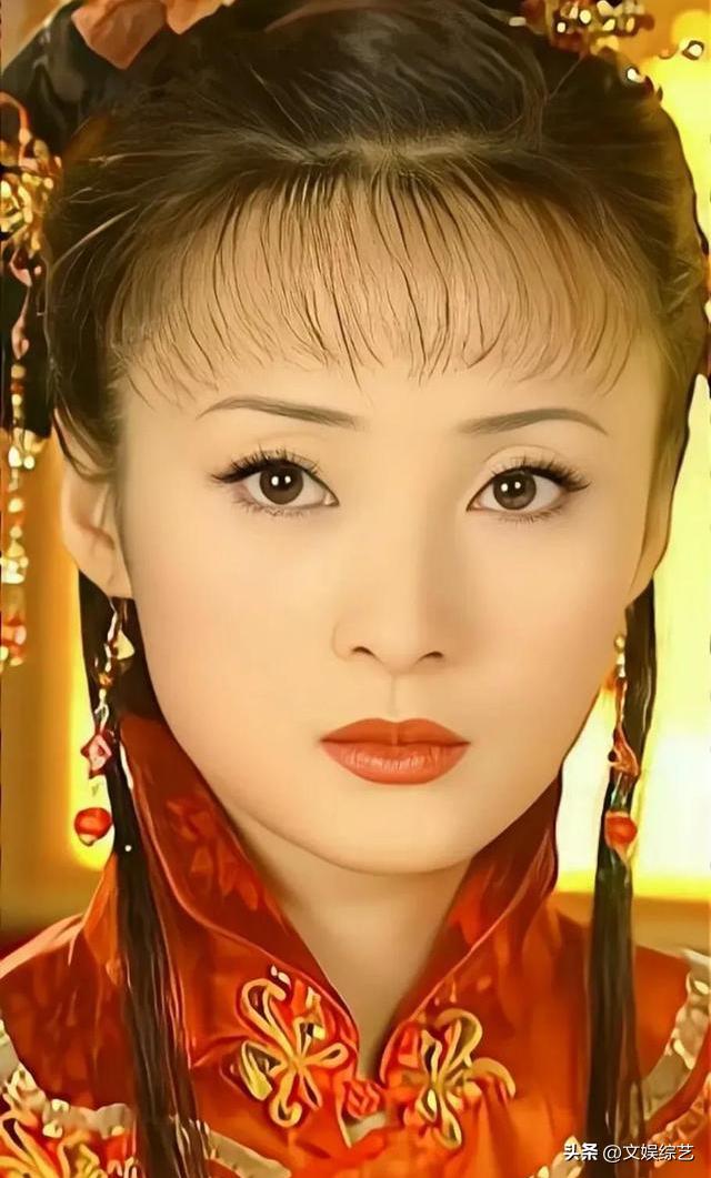 48-year-old Jiang Qinqin, because of a group of "unedited raw pictures ...