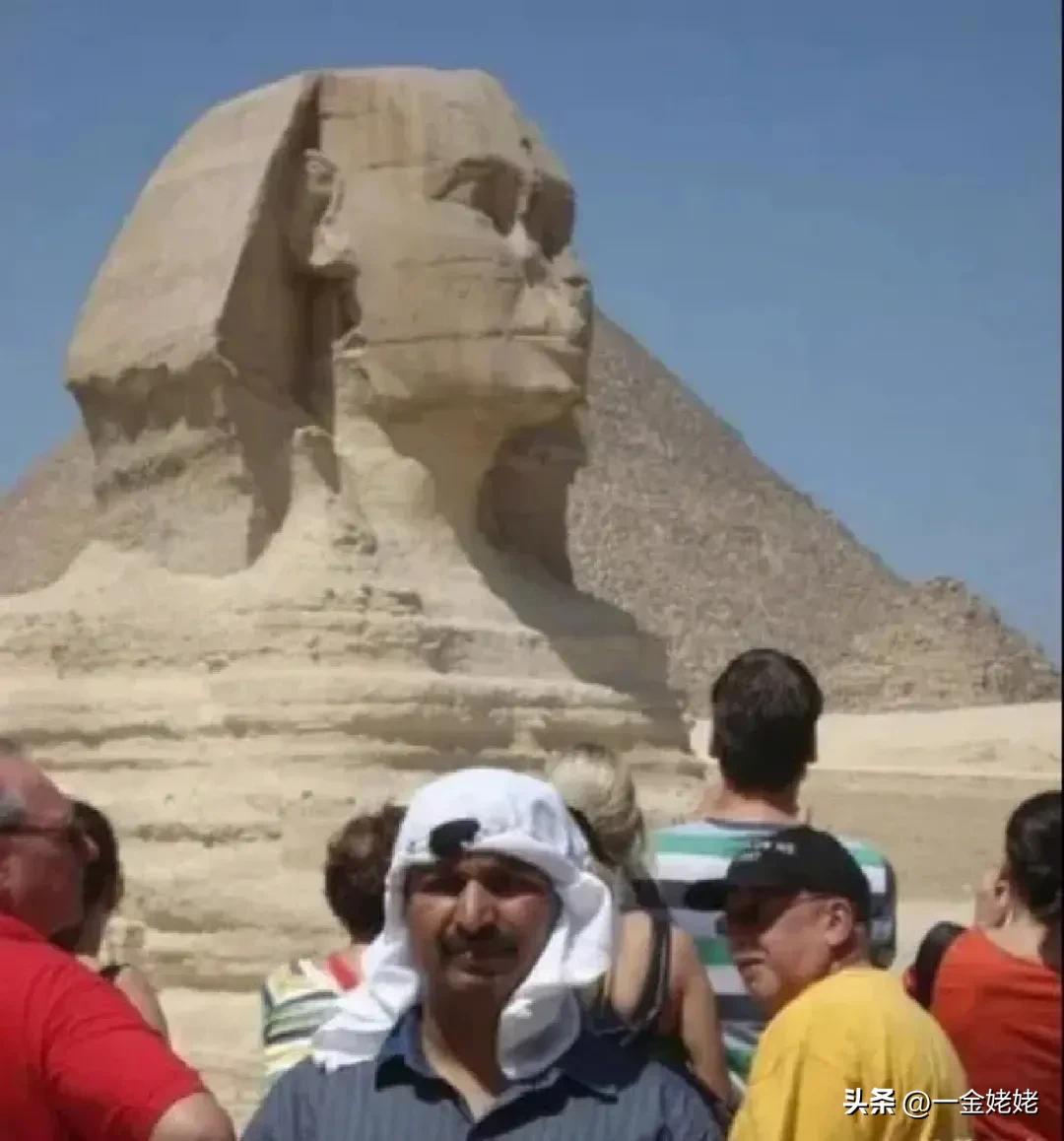Who built the world-famous Sphinx - iNEWS