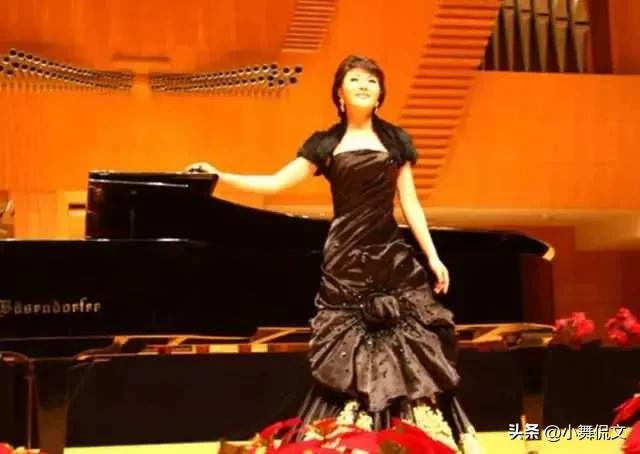 She is a beautiful high-pitched voice who once appeared on the CCTV ...