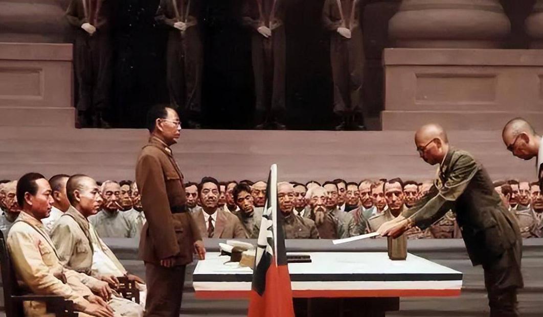 During the Tokyo Trial in 1945, Puyi was domineering and angry at ...