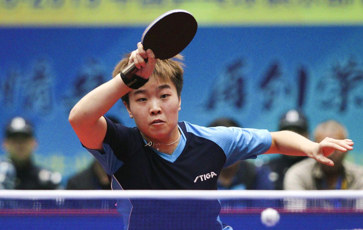 He Zhuojia swept Zhang Rui, with obvious defensive advantages and ...