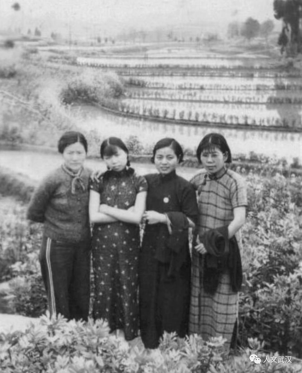 Gao Xinrong and Lin Qiaozhi on "Triple Photos" - iNEWS