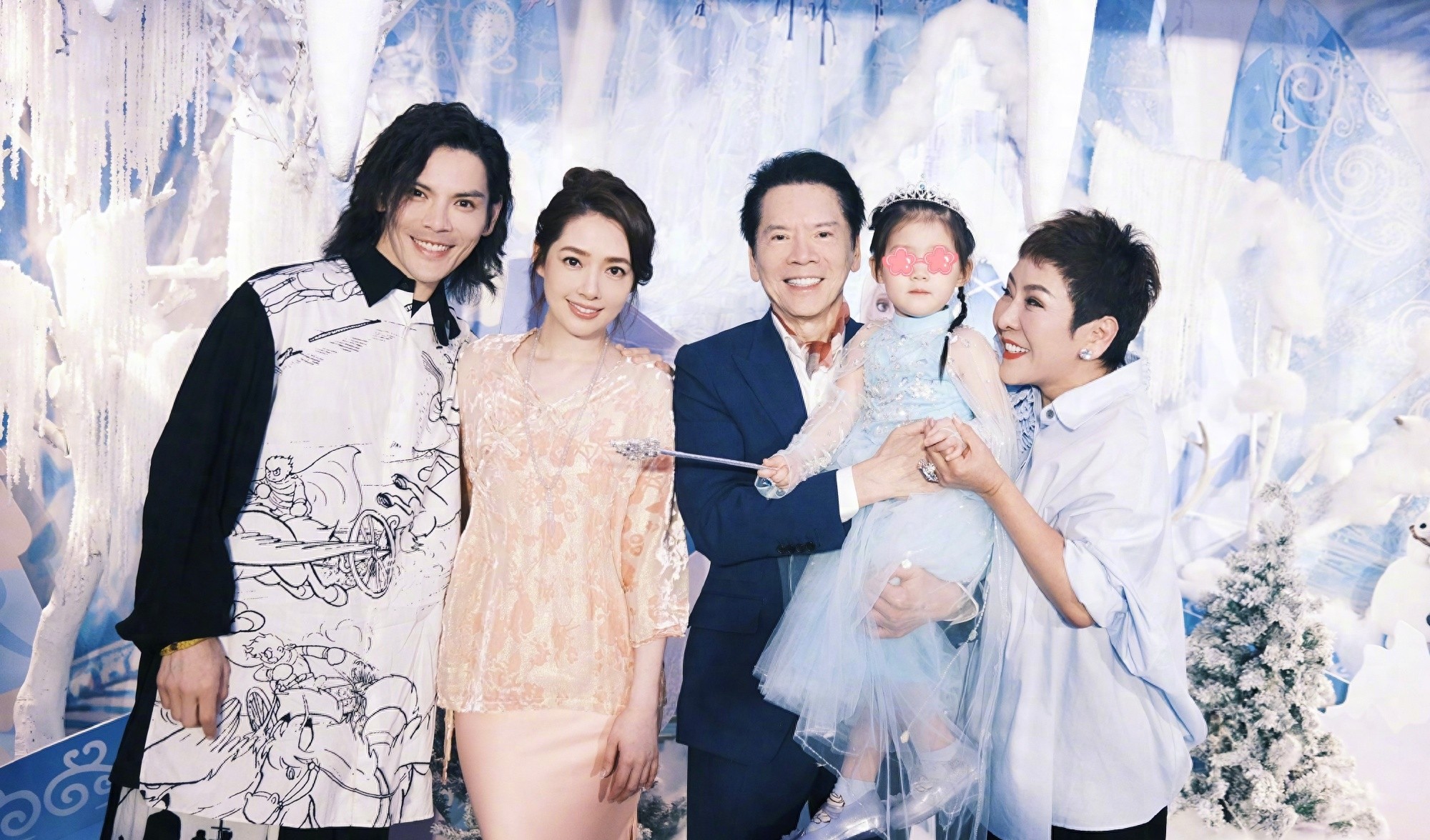 Xiang Zuo and his wife were accidentally encountered in the Wulin night ...