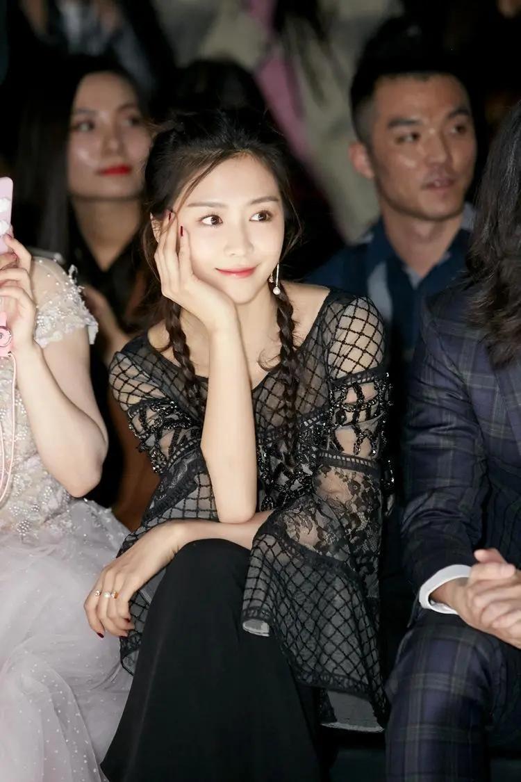 Mingyang Entertainment—Beauty Star—Anqi Yang - iMedia