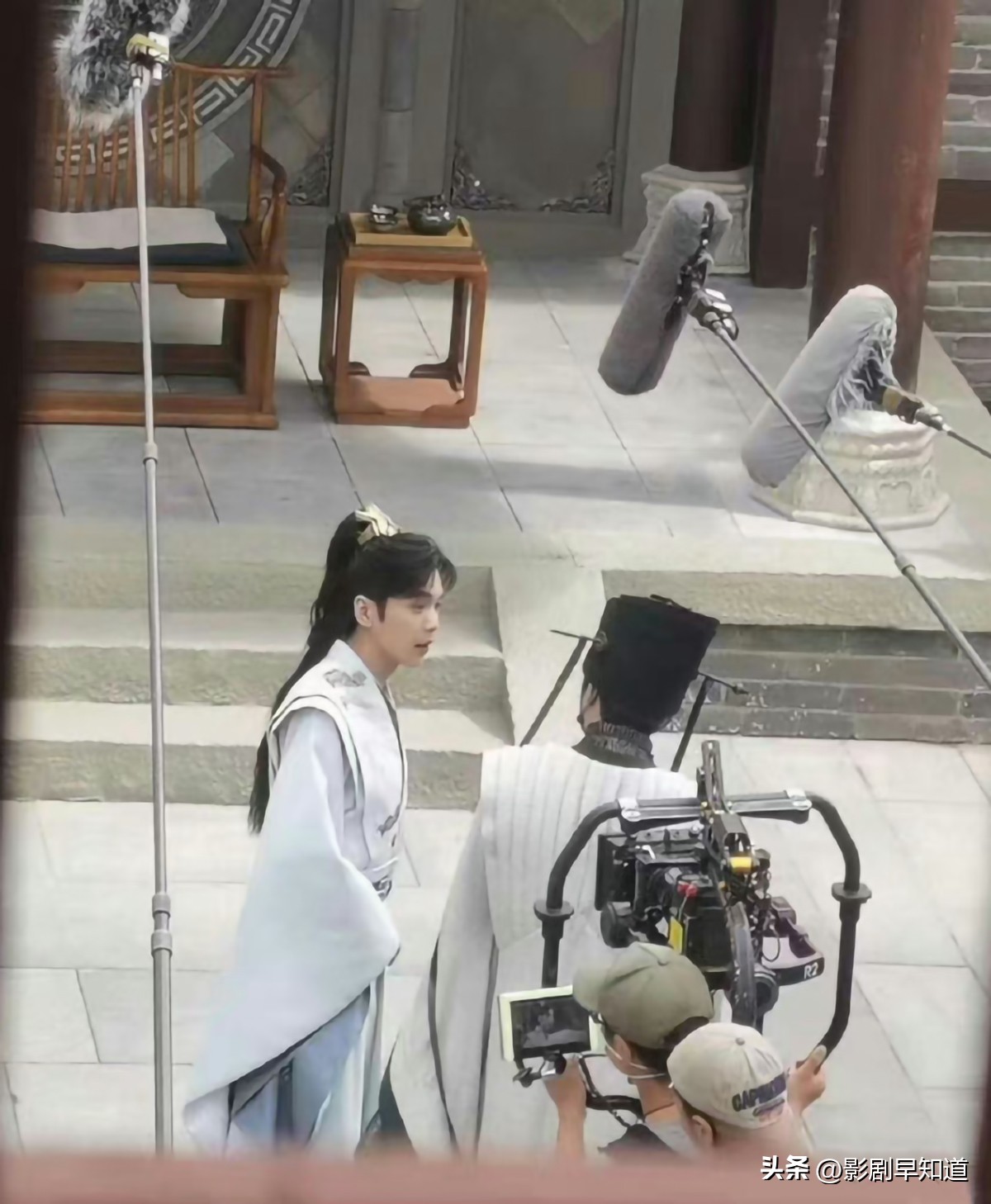 Fu Xinbo appeared on the set of "Celebrating More Than Years 2 ...