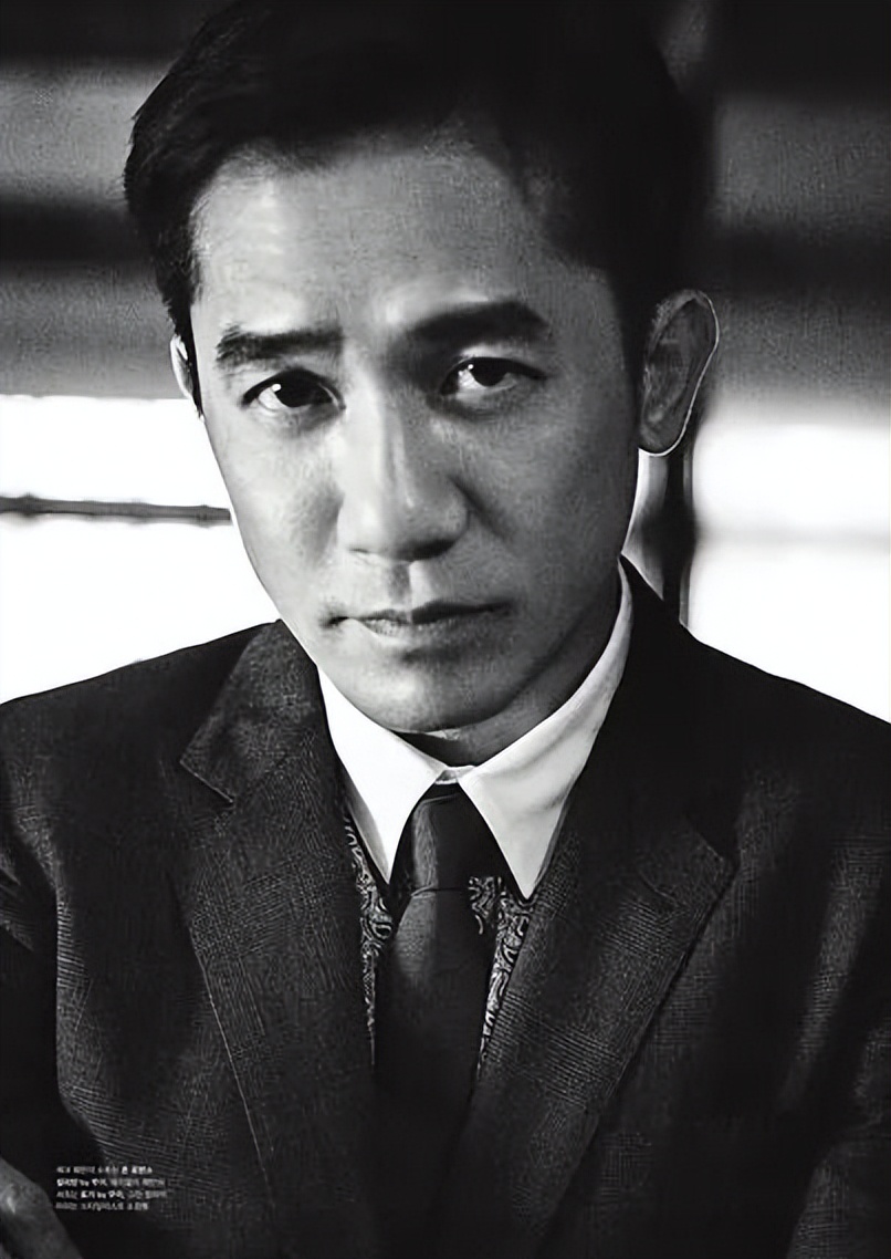 Liang Chaowei's recent photos were exposed, his body was thin and his ...