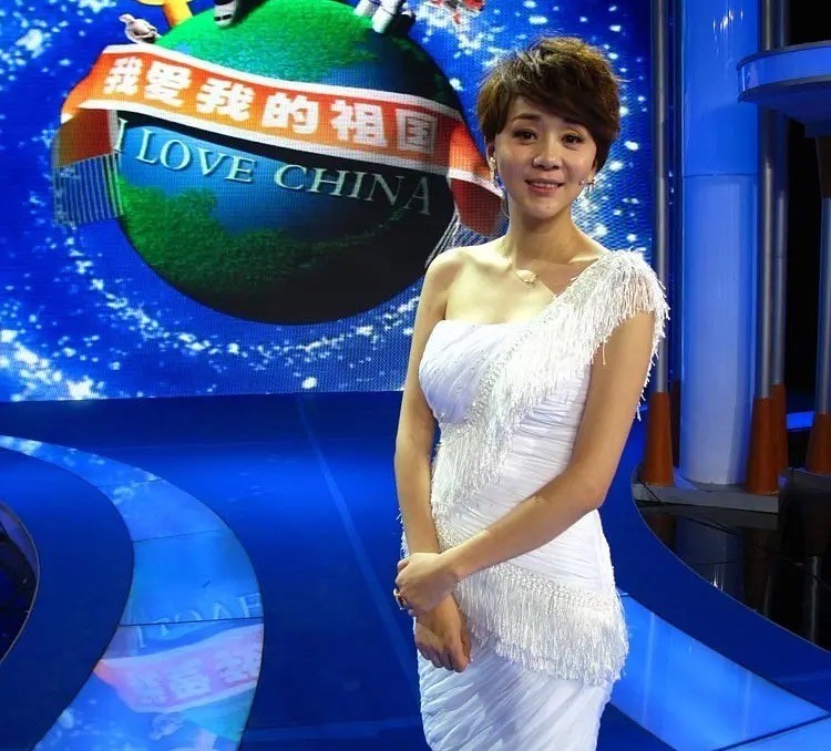 The three hosts of "The Bottom Line" have become acting roles. Although ...