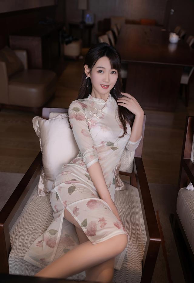 Mingyang Entertainment—Beauty Star—Tang Anqi - iNEWS
