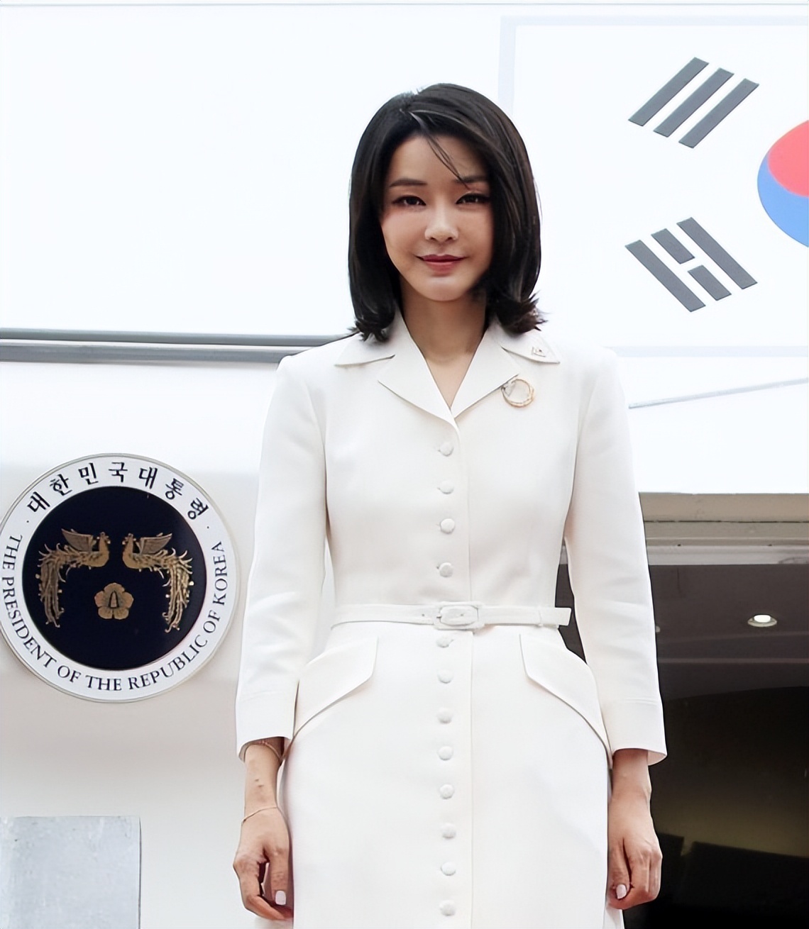 The 50-year-old first lady of South Korea is so beautiful!Wearing a ...