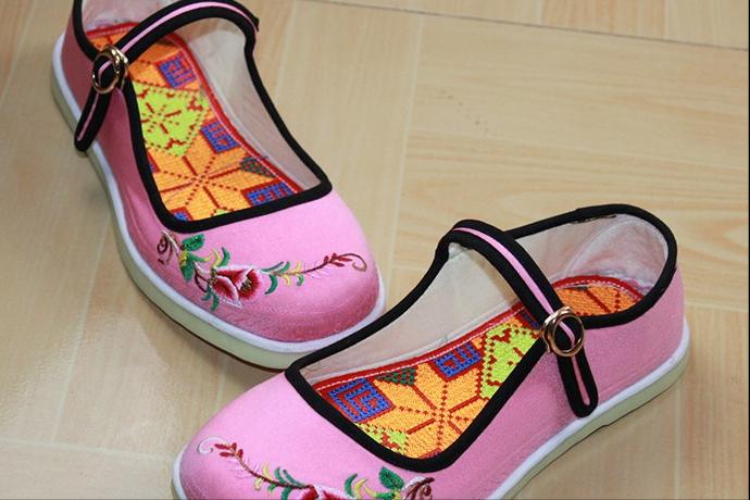 What are the craftsmanship and cultural characteristics of Hakka ...