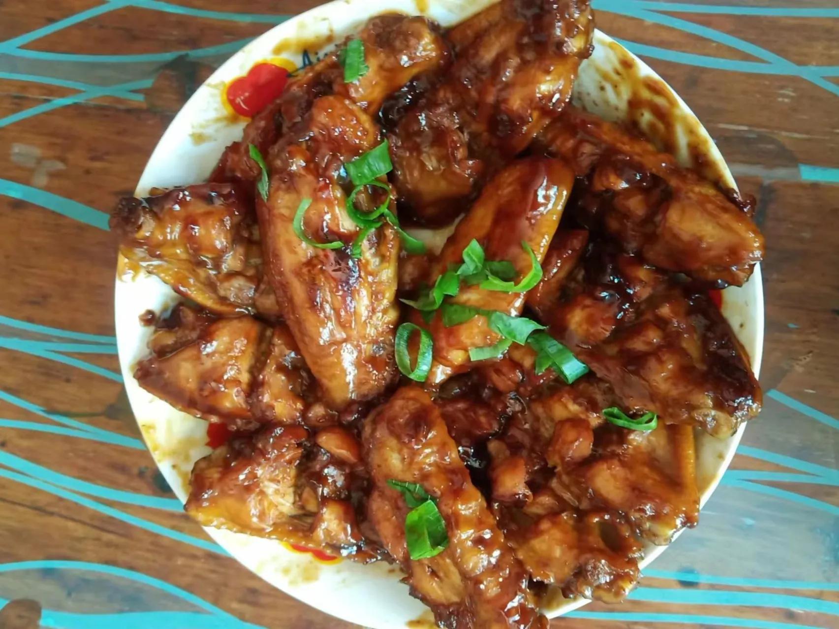 The Mid-Autumn Festival banquet for a family of five in rural Dalian ...