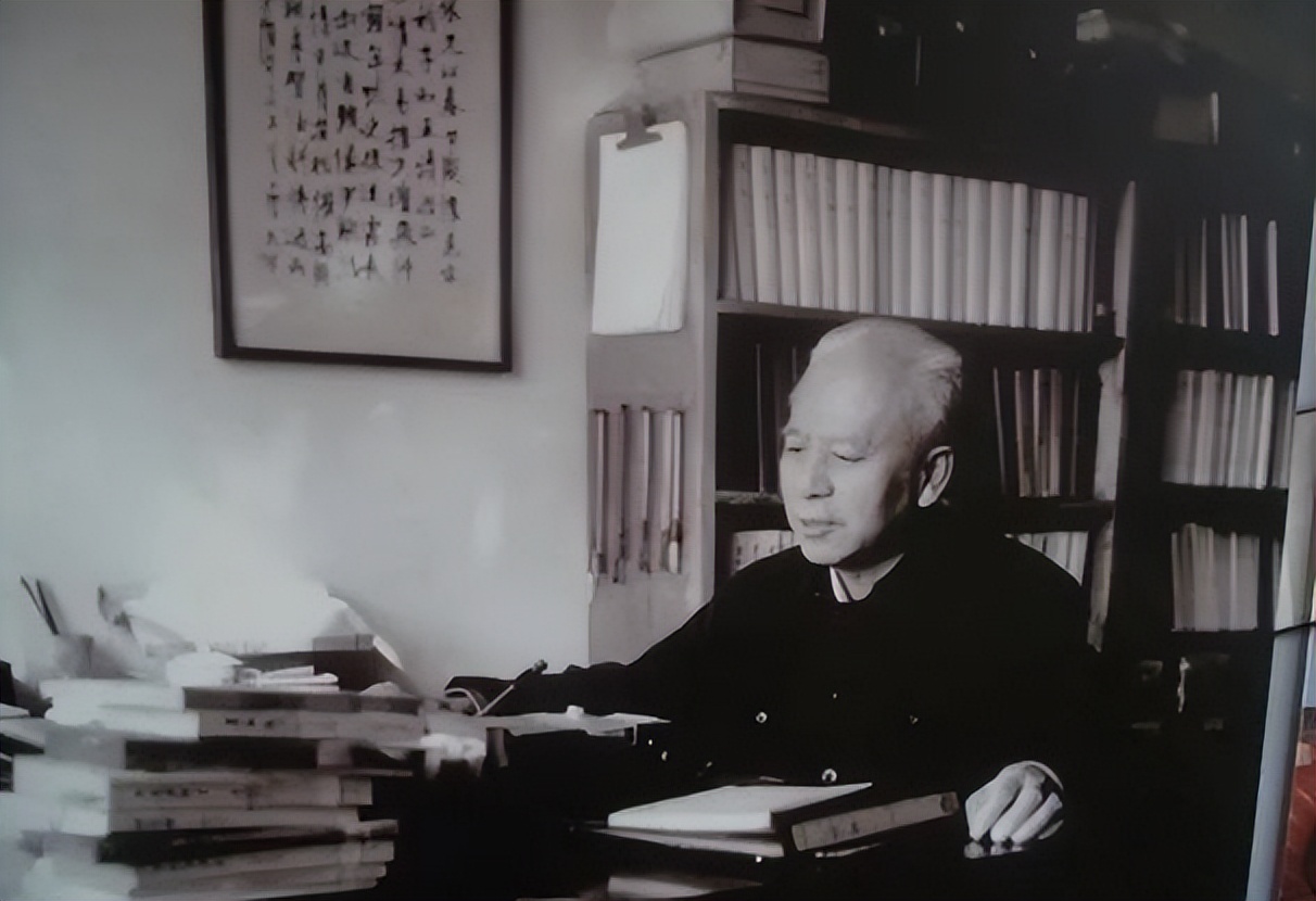 Relying on Yao Wenyuan who "criticizes" the superior, what to ask and ...