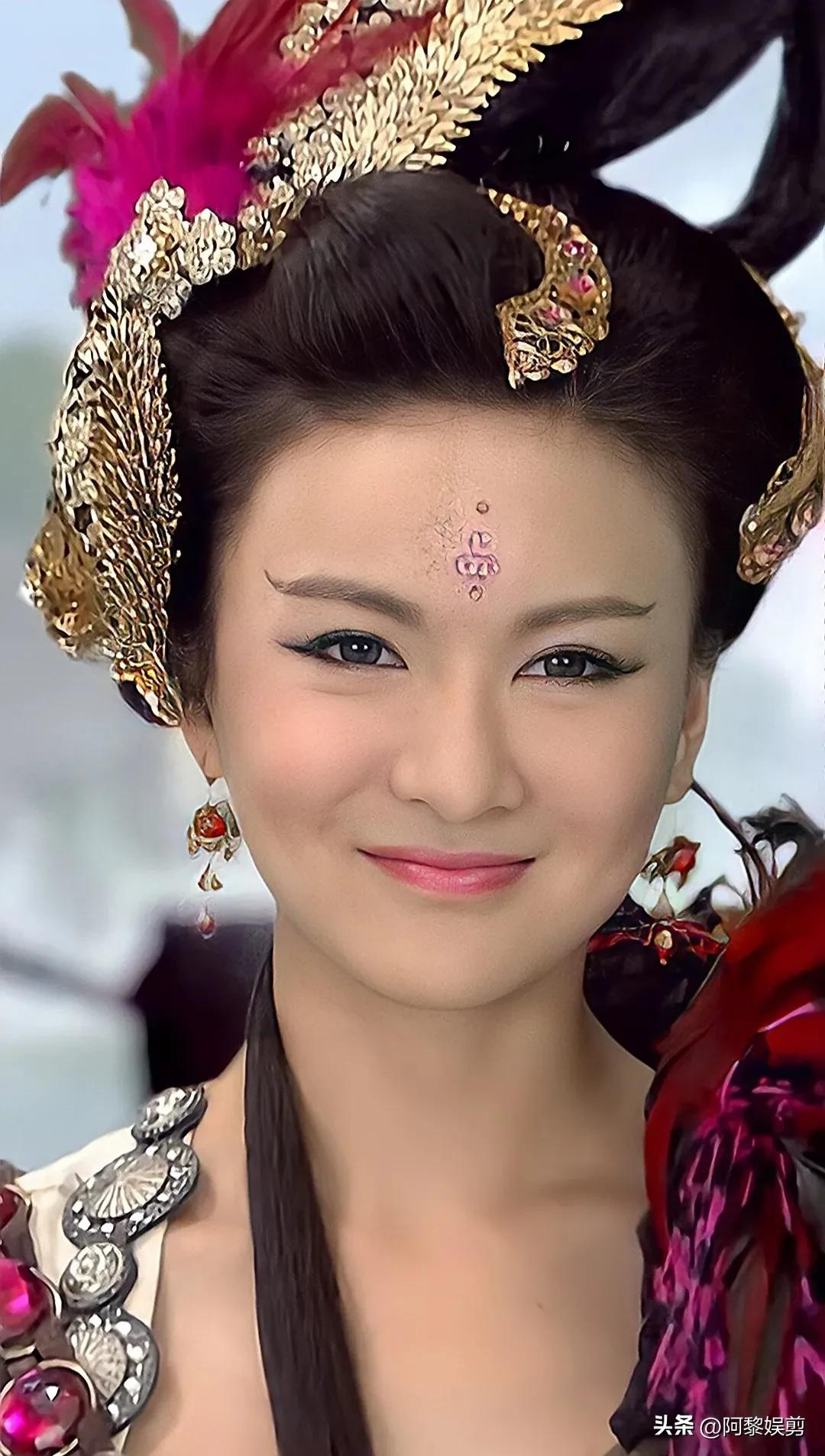 Feng Qingqing played by Zheng Yitong is so beautiful - iNEWS