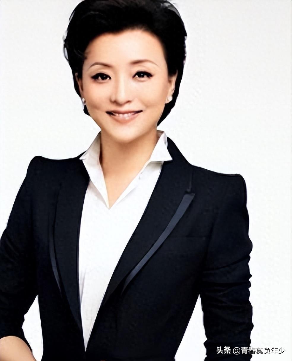 Yang Lan: Born in a scholarly family, she married a wealthy husband for ...