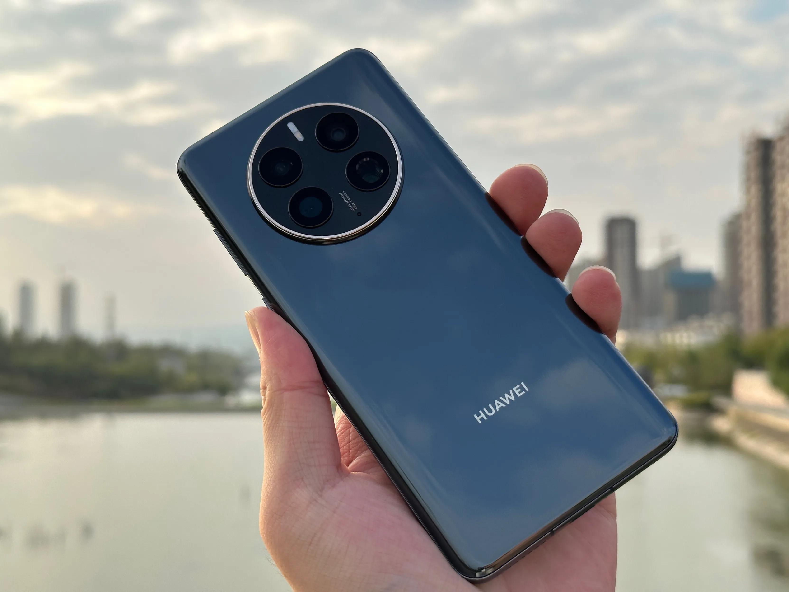 Huawei Mate50Pro Yaojin black out of the box, the best color? - iMedia