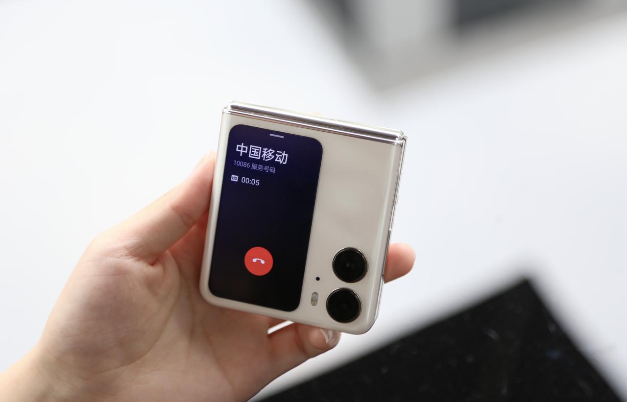 Large external screens have become a trend, OPPO is a fan of practical ...