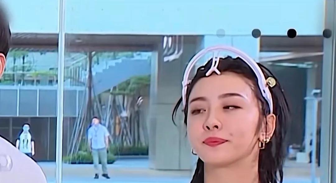 Zhao Xiaotang's disdainful expression made the plump Li Xueqin lose much confidence? - iMedia