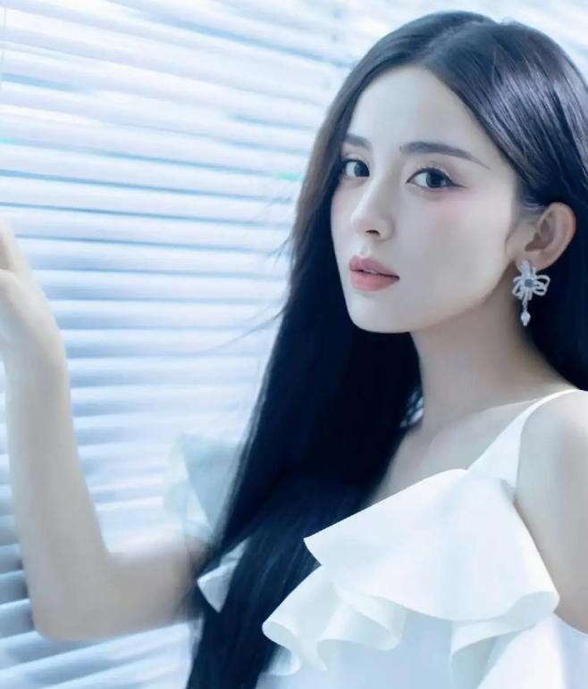 Guli Nazha's new love affair is suspected to be exposed, the two are suspected to be living ...