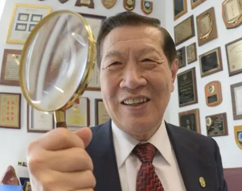 Sweet Twilight Love: In 2018, Chinese detective Li Changyu married a 62 ...