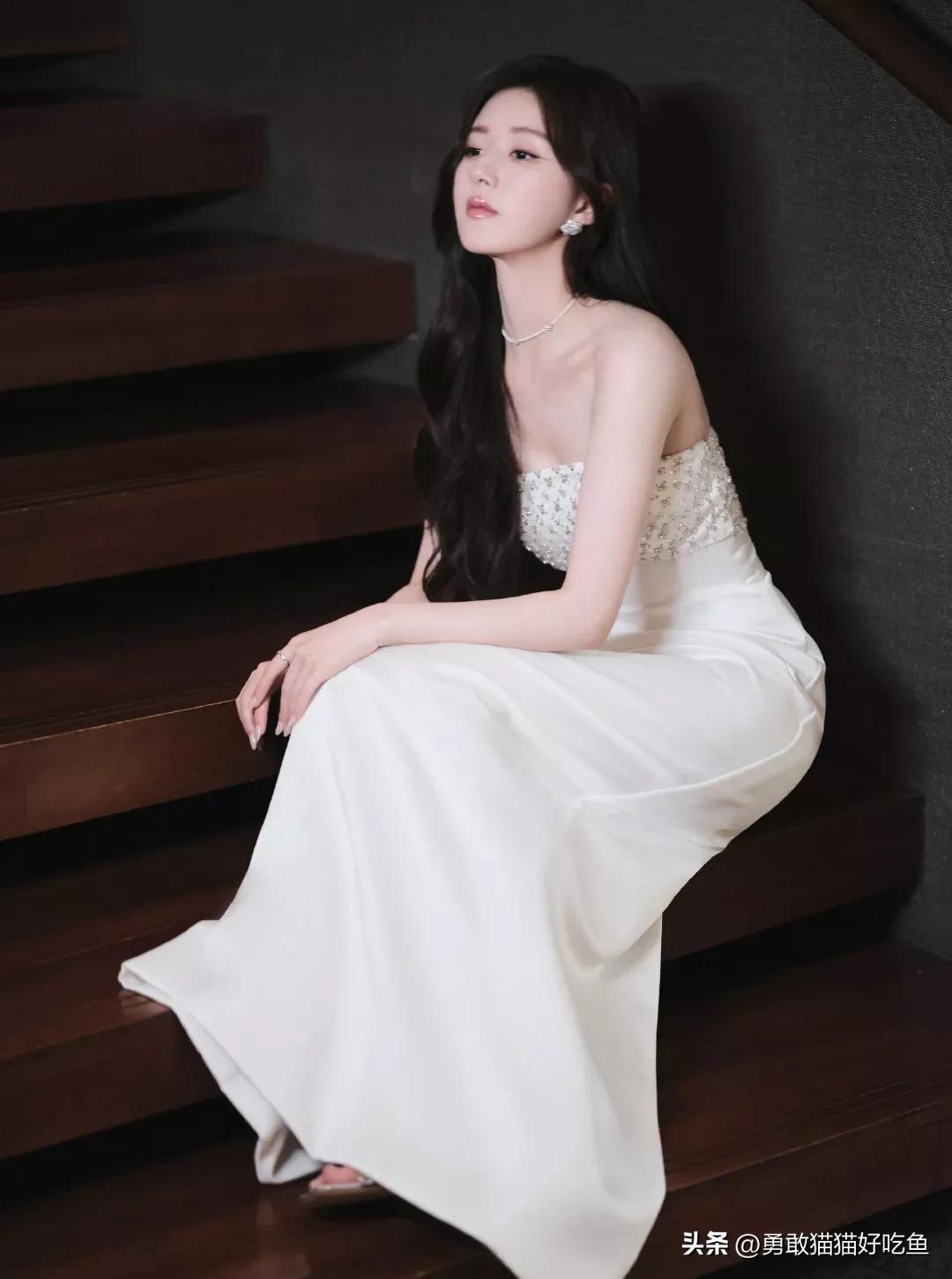 Cheng Yi Zhao Lusi Zhang Yuxi - iMedia