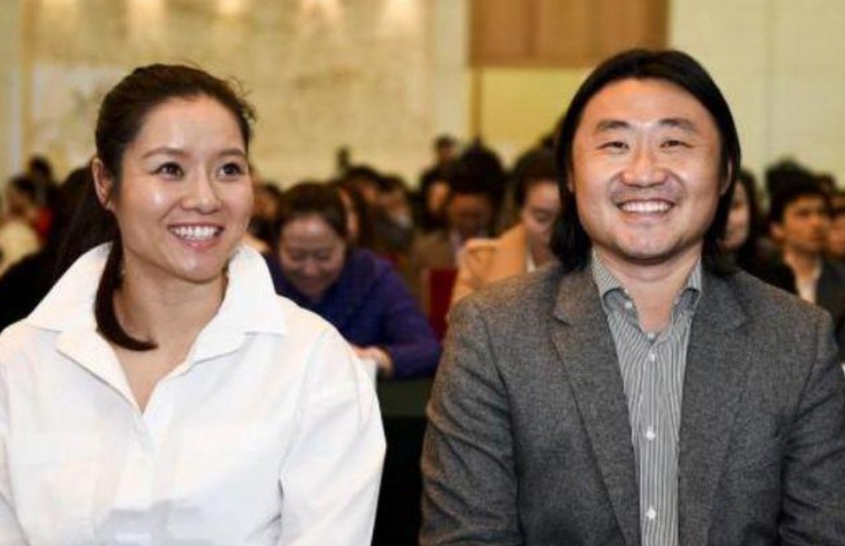 Li Na and Jiang Shan: Is Jiang Shan Li Na's idol, or is Li Na taking ...