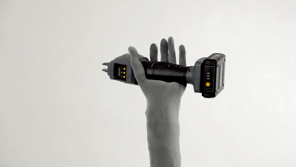 This is the bionic hand!terrifyingly realistic - iNEWS