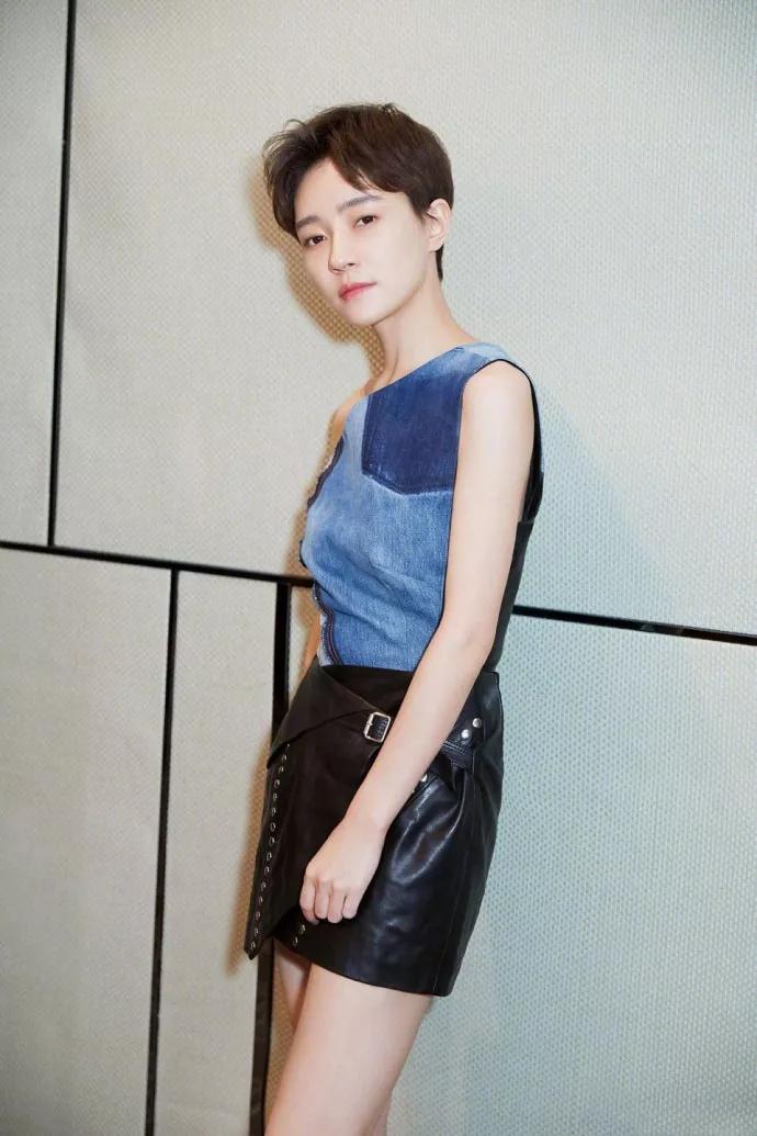 The absolute goddess Jiao Junyan - iNEWS