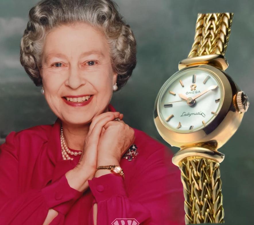 Queen Elizabeth II with her love watch!rest in peace - iNEWS