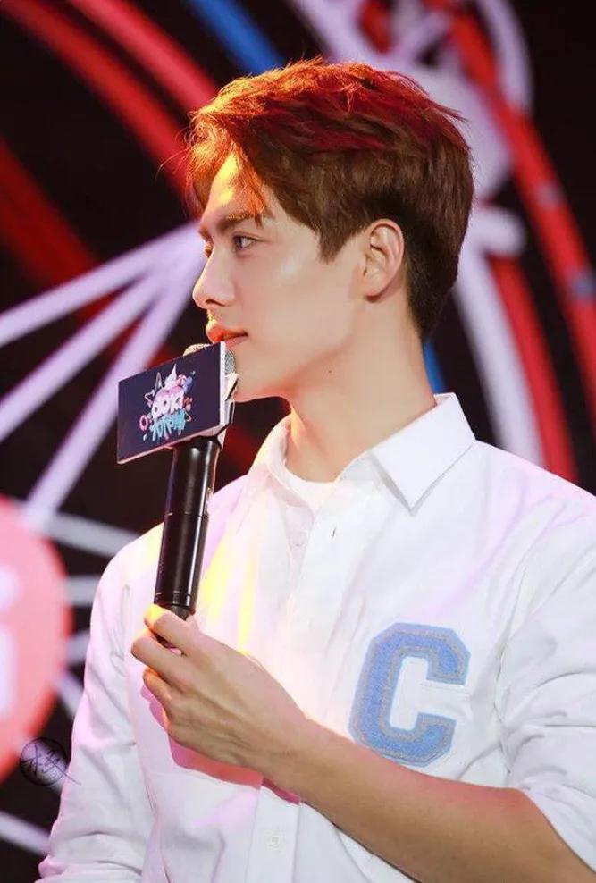 The handsome man recognized by the entertainment industry, the photos ...