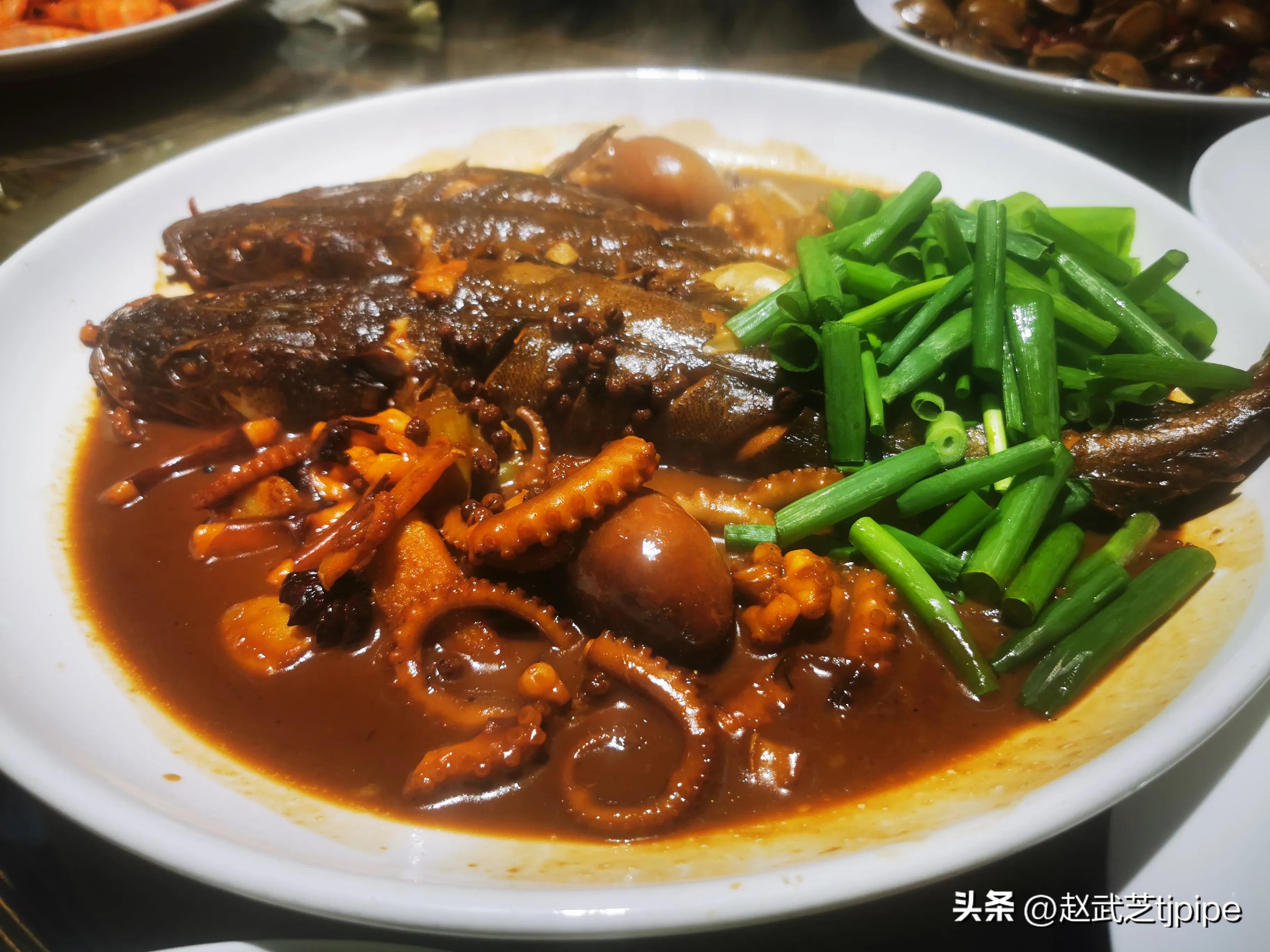 The prefabricated direct-buried thermal insulation pipe is directly ...