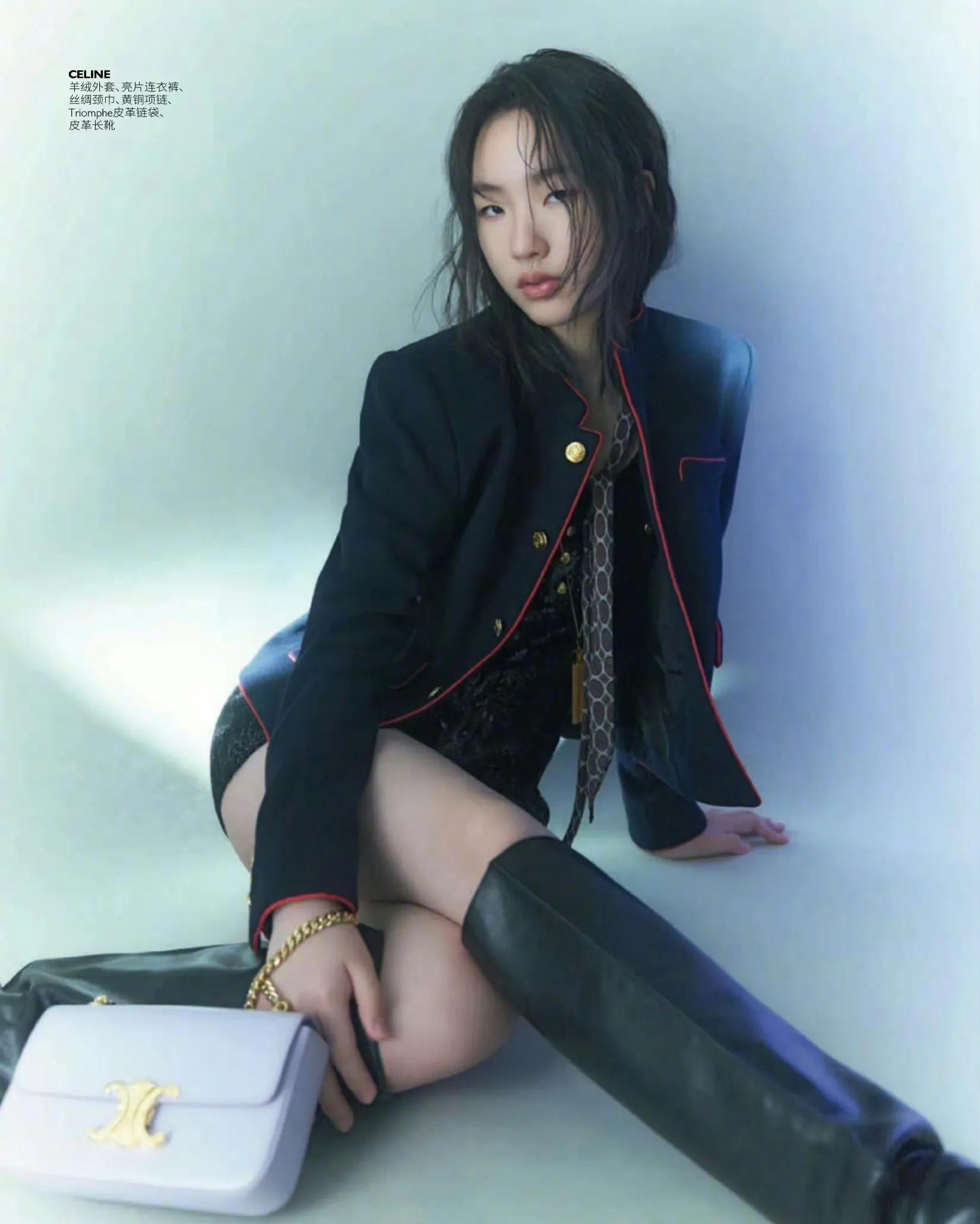 The rain is about to come, Little S and the third daughter are filming ...