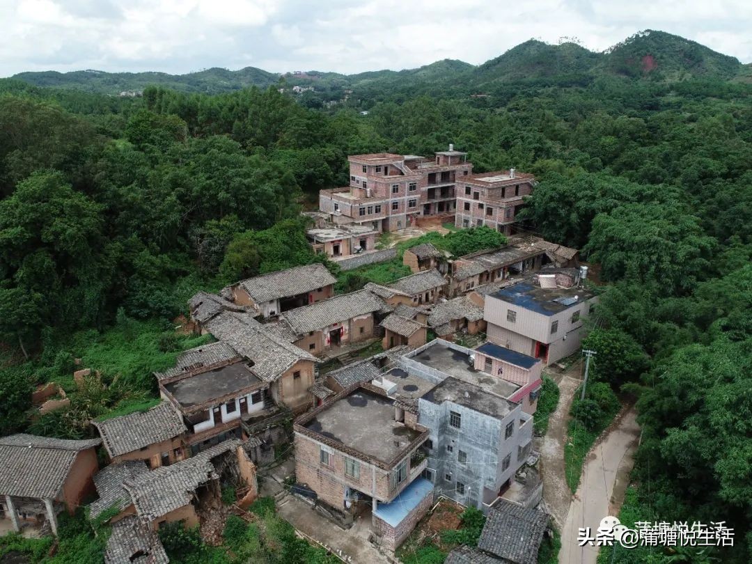 Pang's Pang's Family, Dalingtou, the North Gate of Putang, the Ancient ...