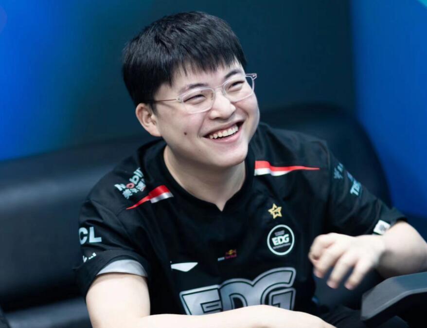EDG輸給RNG後，leave迅速恢復訓練，uzi首發位置或被代替 - 資訊咖