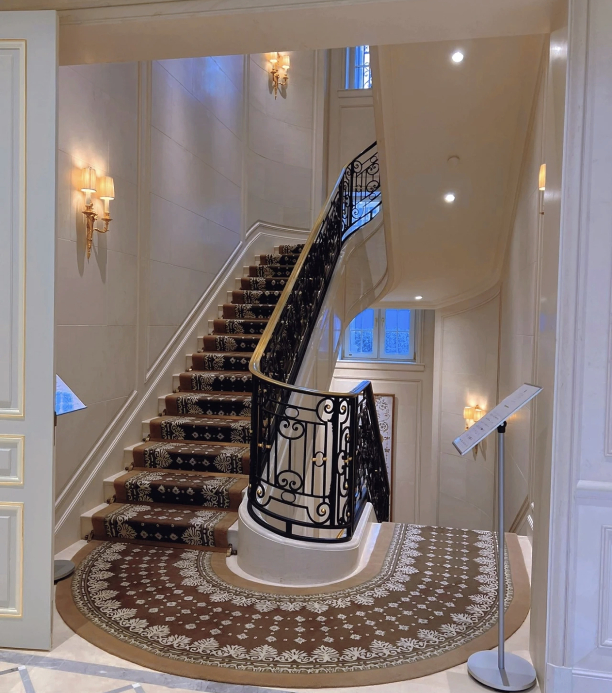 According to the Internet, Dou Xiao's wedding room is 800 million yuan ...