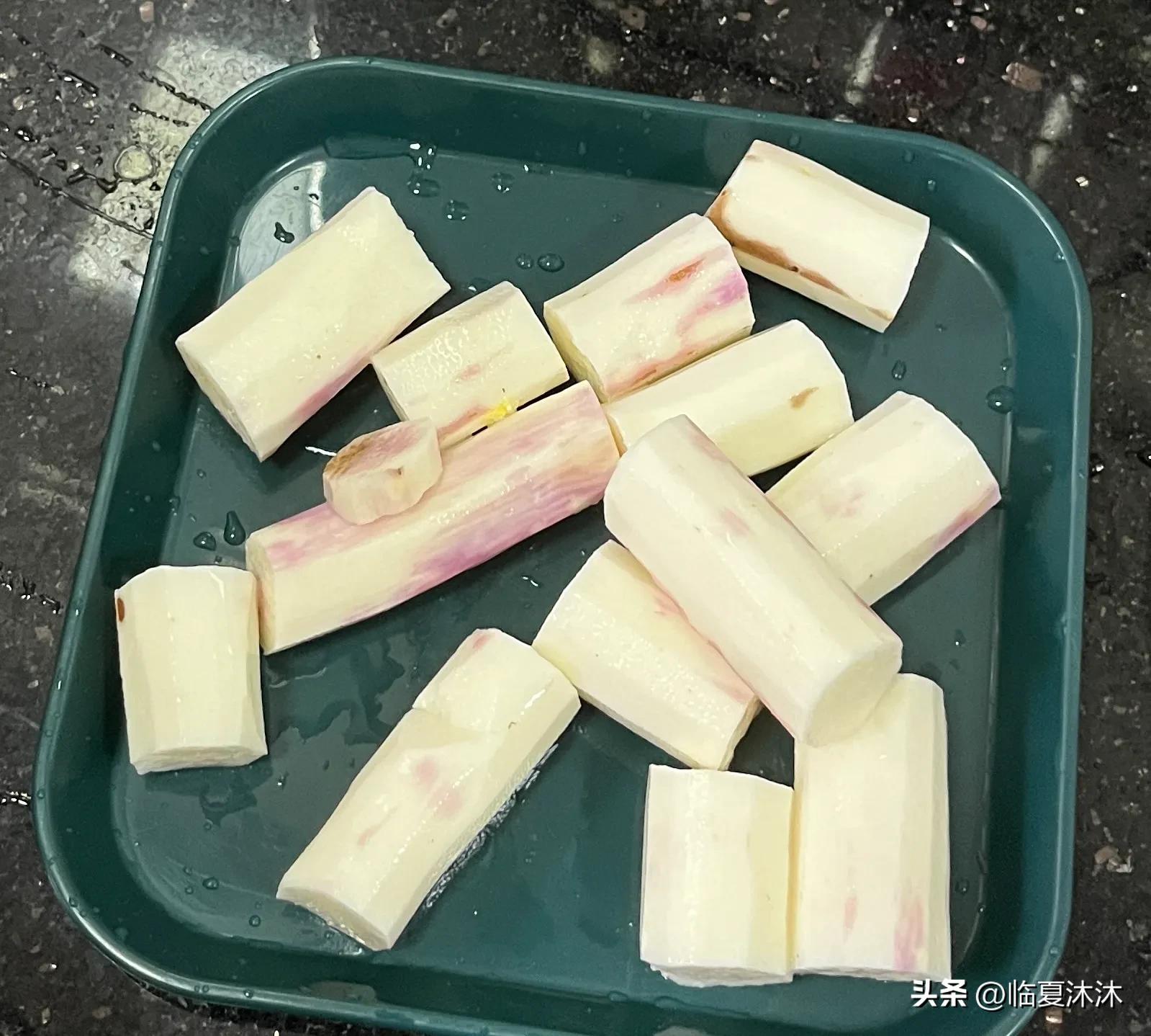 Make a yam fan bone soup that nourishes the lungs and strengthens the ...