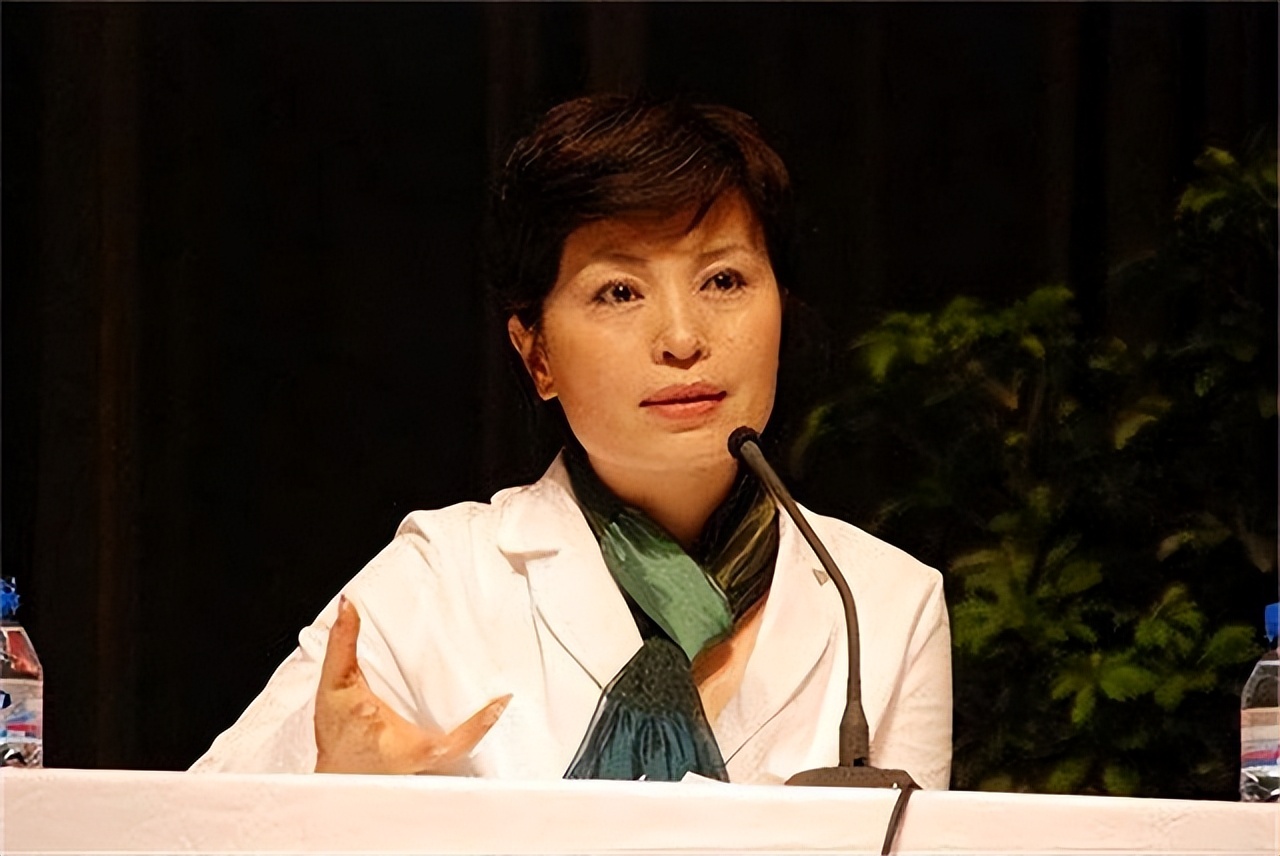 CCTV's national face Li Ruiying: 28 years of work without mistakes - iMedia