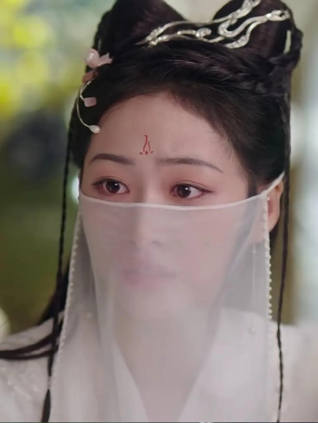 Agarwood is like crumbs - Lin Lang played by Yang Qizi - iNEWS