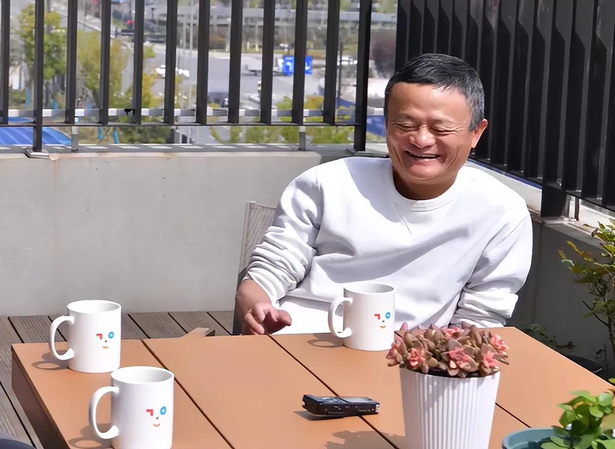 Ma Yun returned to China: Traveled around the world, what good things ...