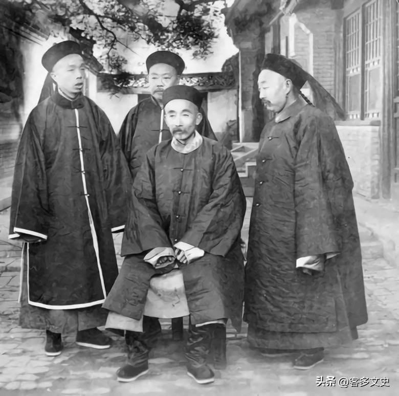 After Zeng Guofan abolished the Hunan Army, he had limited troops and ...