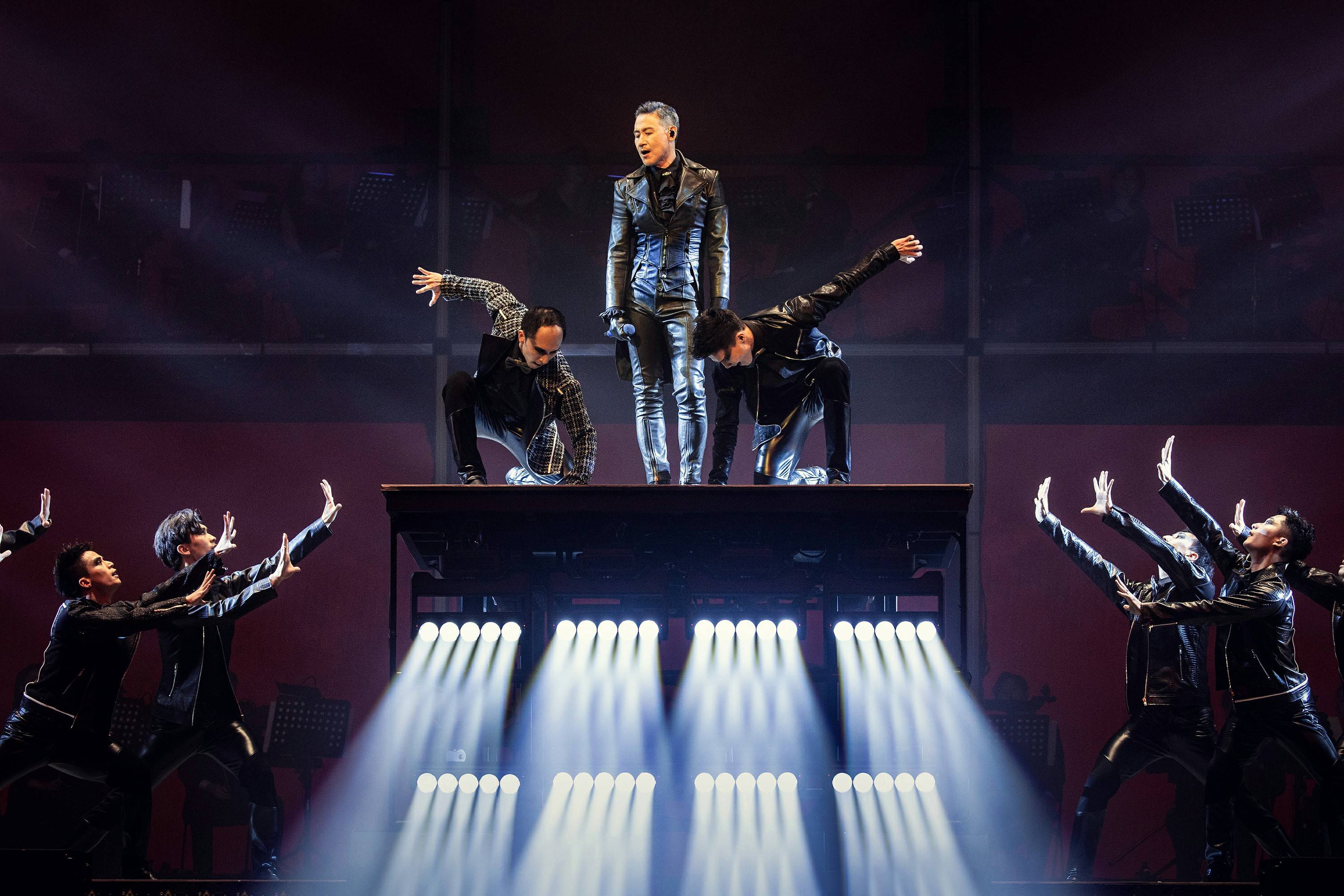 "Jacky Cheung 60+ Concert Tour" Macao's first show, the shocking debut ...