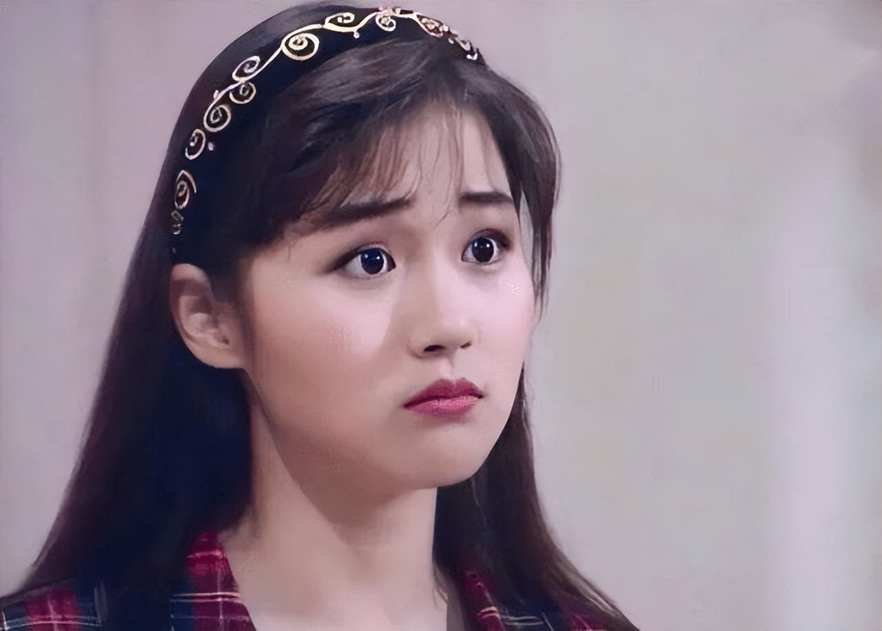 Wan Qiwen, with single eyelid, is beautiful when she is young, but her ...