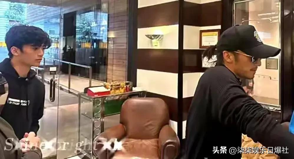 Nicholas Tse returns to Hong Kong with his 16-year-old son! Lucas ...