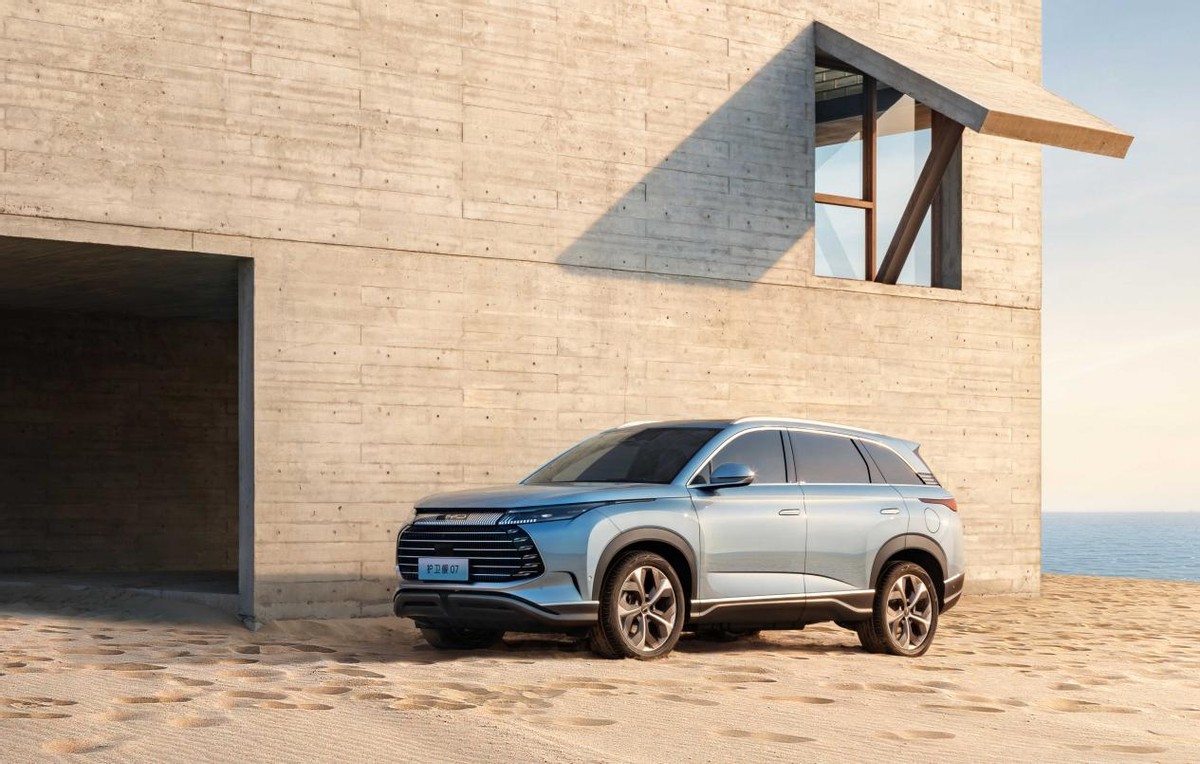 The whole series is equipped with FSD shock absorber + rear four-link ...