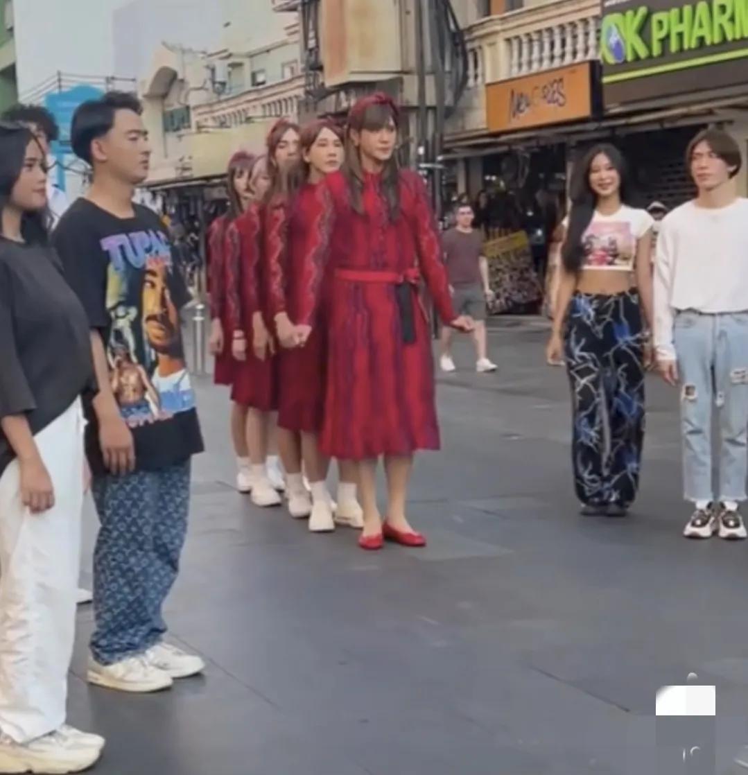 Luo Zhixiang makes another comeback, frequently consumes Zhu Bishi, and ...