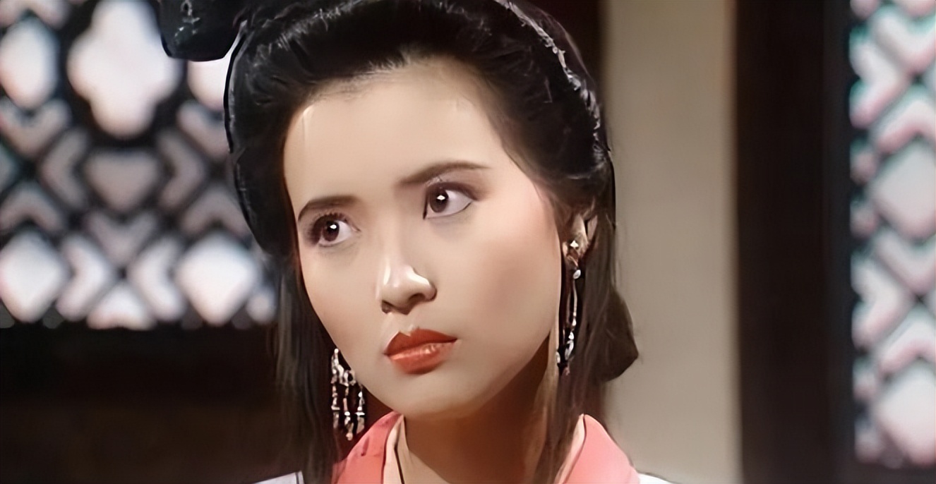 Yang Ling: I really regret bringing Yam Nam into the entertainment industry. I once played the ...